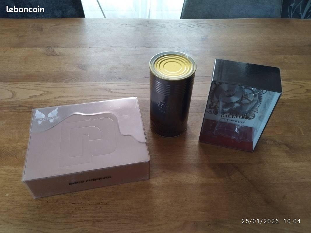 Lot pour collectionneur, boîtes vides parfum - Collection