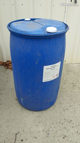 Bidon 200 litres en plastique d'occasion - Bricolage - leboncoin