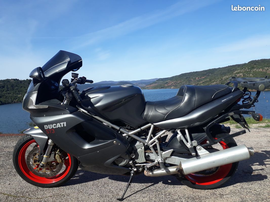 Ducati ST3 - Motos
