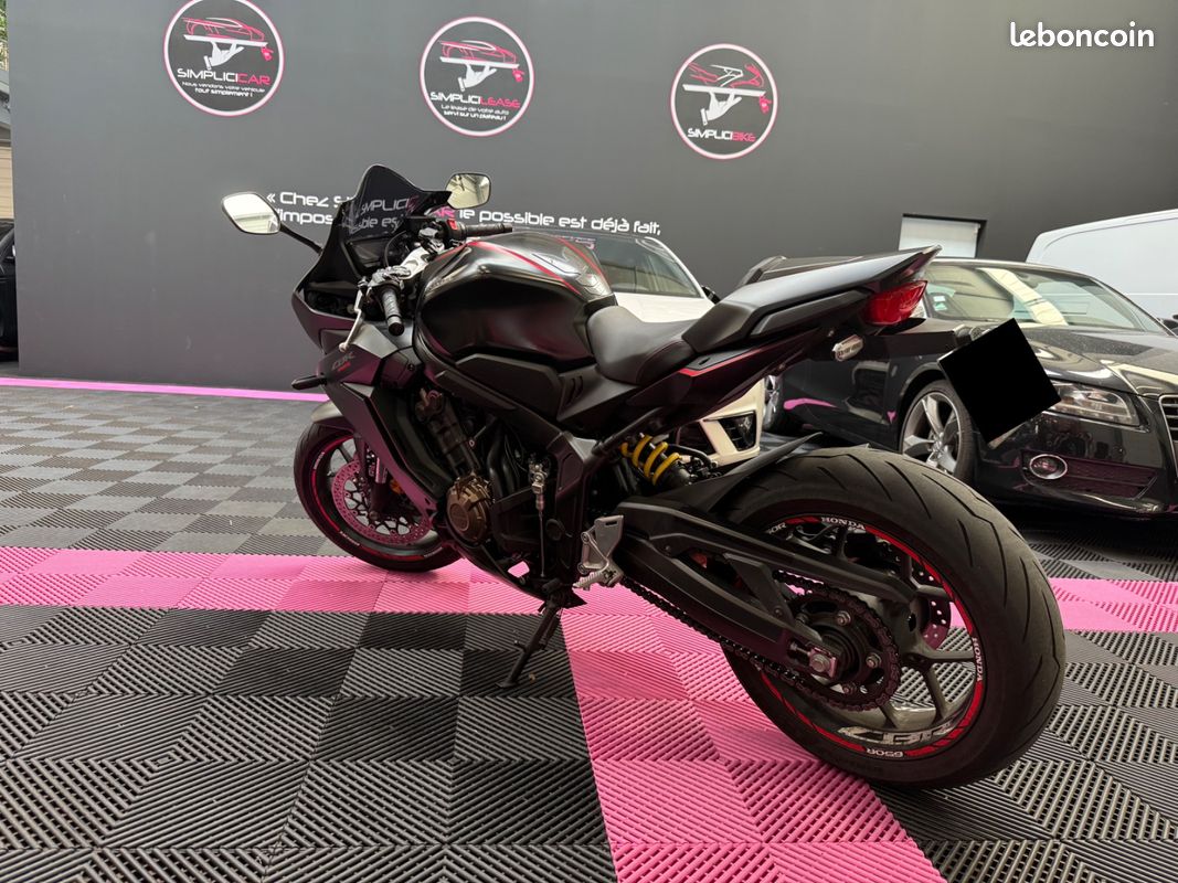 HONDA CBR 650 R/A2/Ligne SC Project/Entretien Full Honda/Shifter/ - Motos