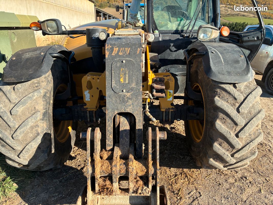 Cat th 357d - Matériel agricole