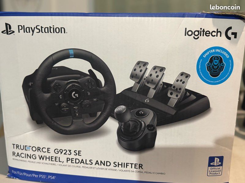 Simulateur de course complet Logitech G923 - Consoles