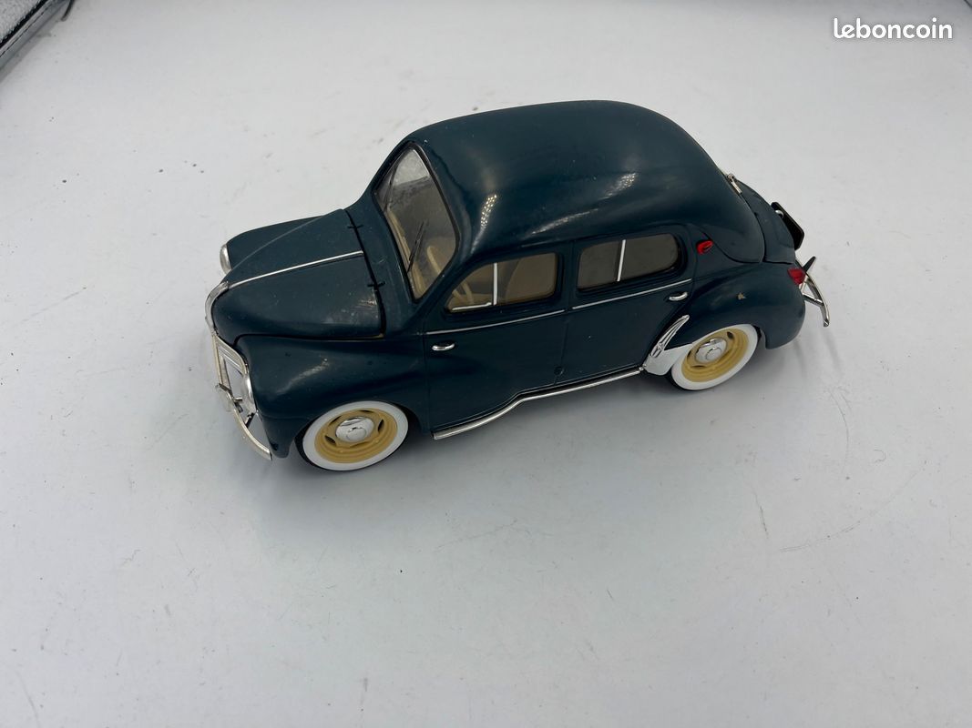 Modèles miniatures 1:18 Norev Maxi Jet Renault 4CV 1954 - Collection