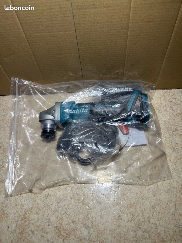 Meuleuse Makita DGA506Z - Bricolage