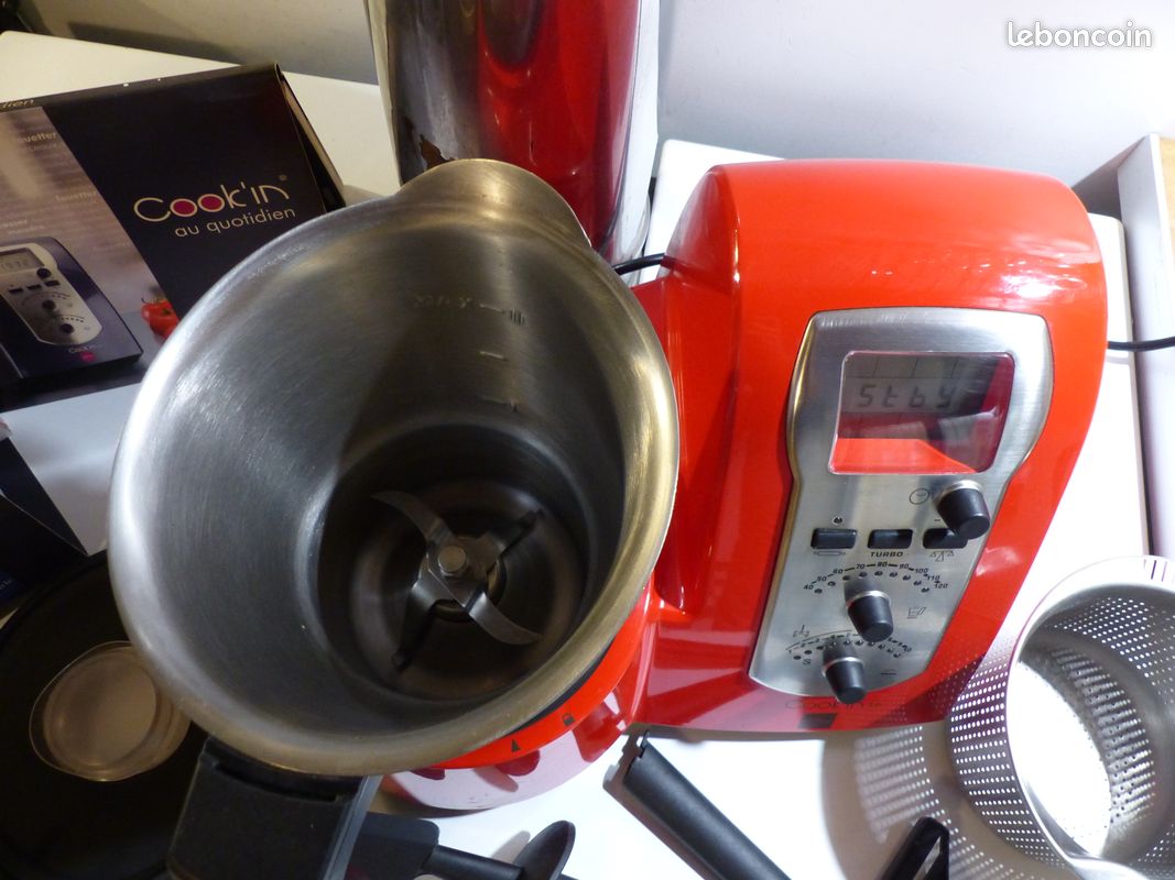 Robot cuiseur multifonction - Électroménager