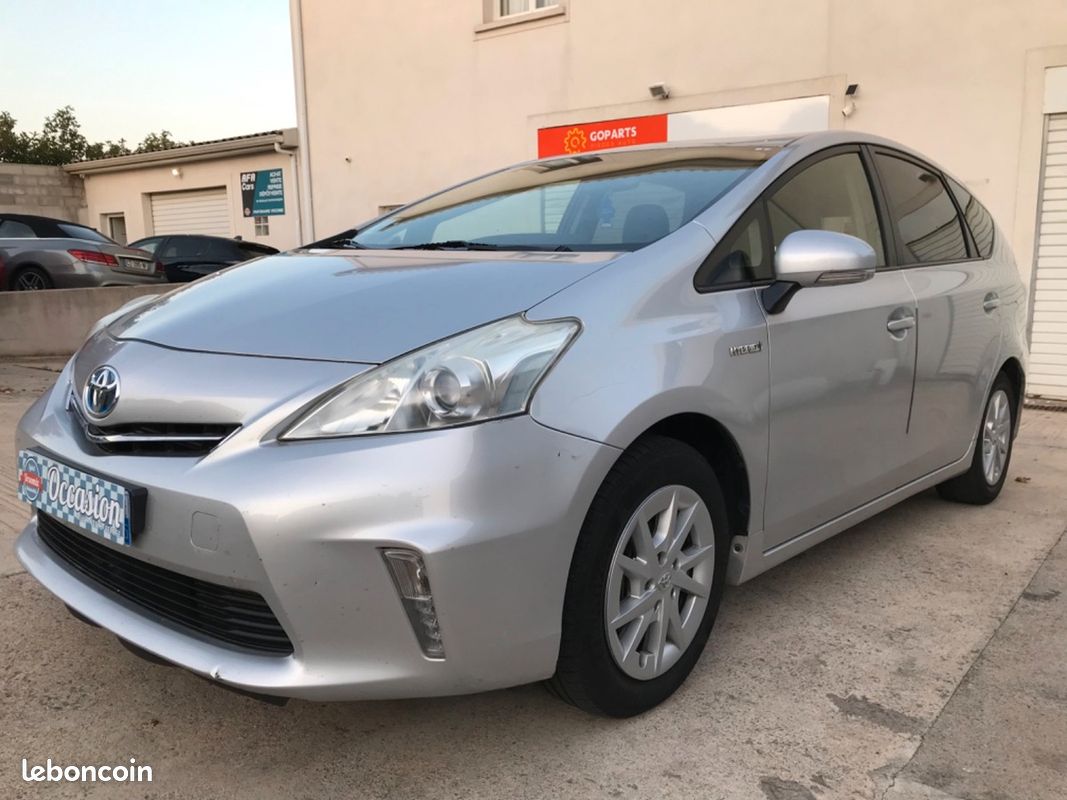 Toyota Prius + MPV 1.8 136 Hybrid E-CVT critair1 99 cv Boîte auto ...