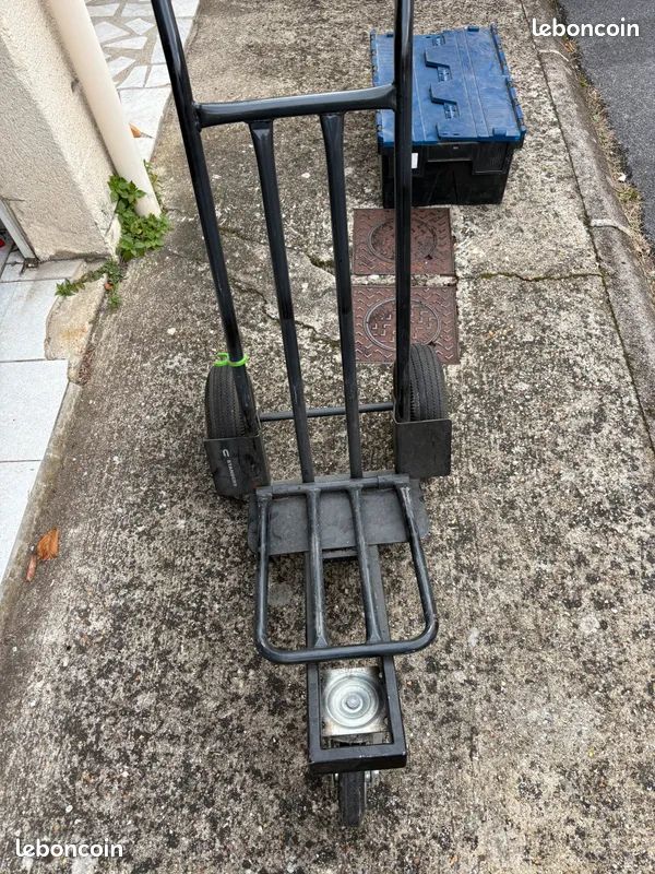 Chariot diable de transport - Manutention - Levage