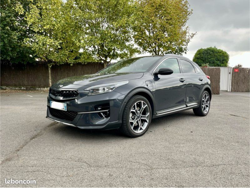 KIA XCeed hybride/rechargeable 1.6 GDi 105ch + Plug-In 60.5ch Design DCT6 - Voitures