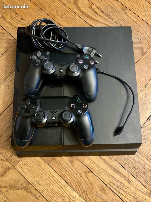 Ps4 avec manette - Consoles