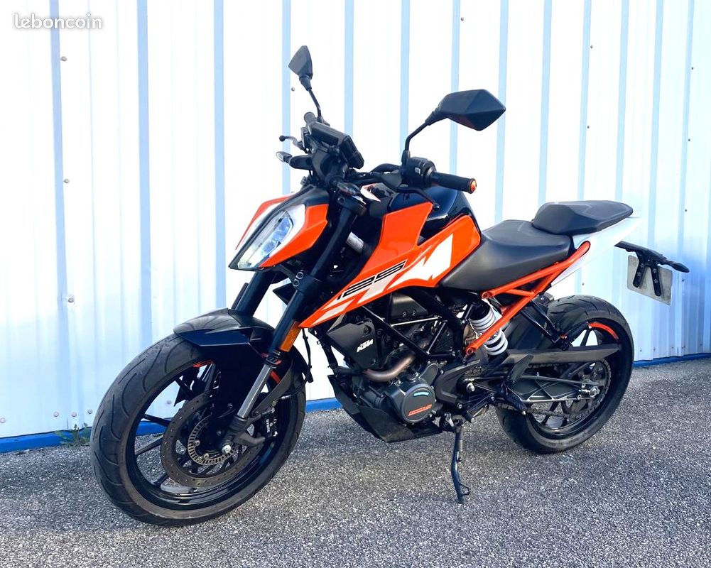 KTM 125 Duke ABS - Motos