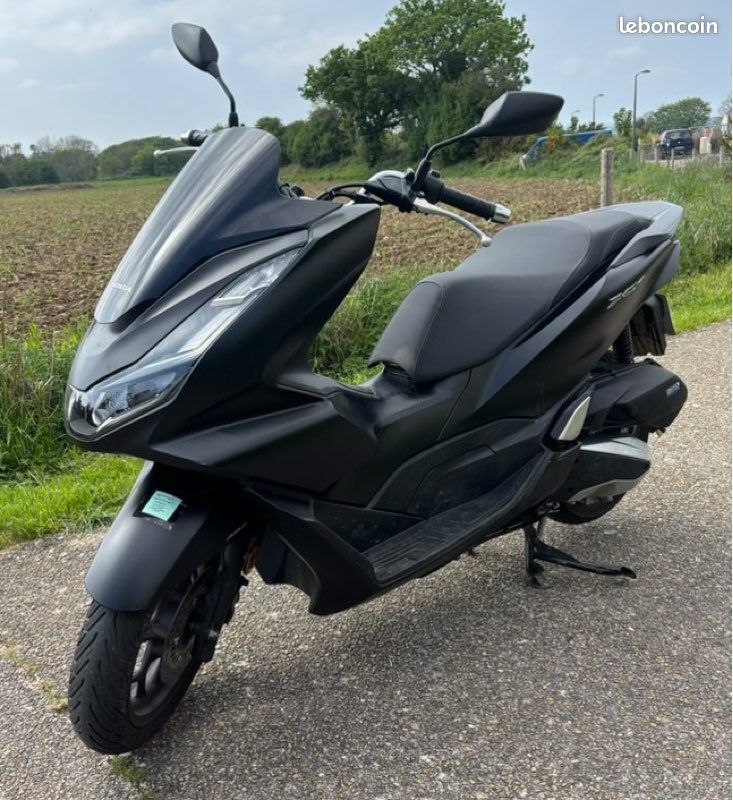 Scooter 125 honda pcx - Motos