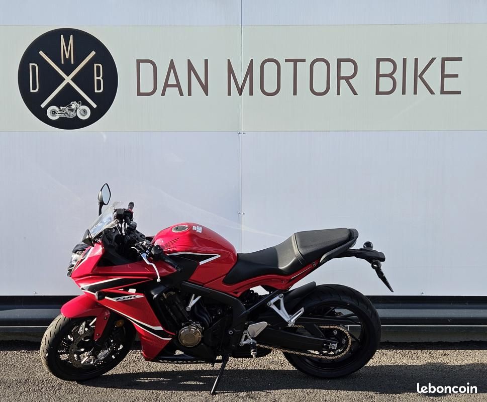 Honda CBR 650 F - Motos