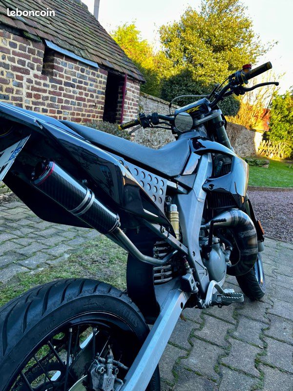 Derbi Senda SM DRD Pro - Motos