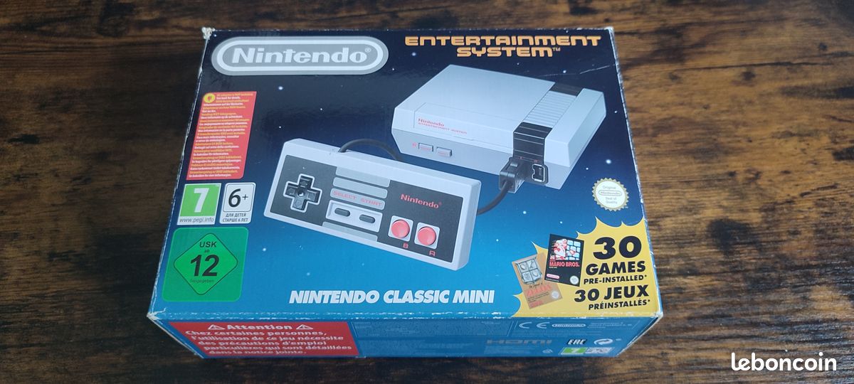 Nintendo Classic Mini NES - Consoles