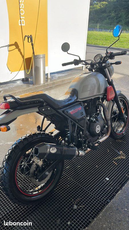 Royal Enfield Scram 411 - Motos