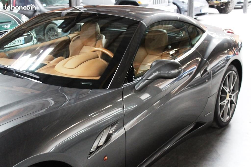 Ferrari CALIFORNIA 4.3 V8 460 BVA7 - Voitures