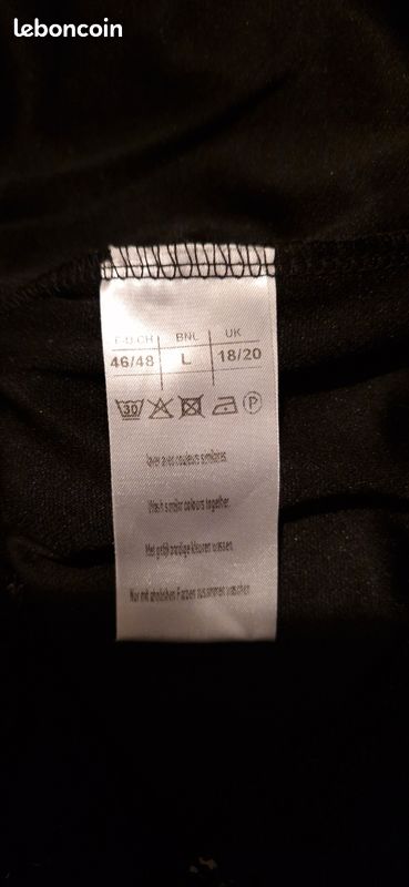 Tee shirt Damart taille 46/ 48 - Vêtements
