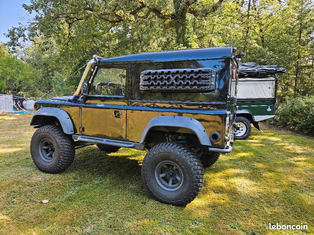 Defender land rover 90 équipé raid / rajout pos / - Voitures