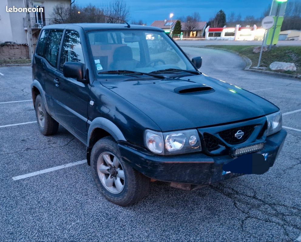 Terrano II - Voitures