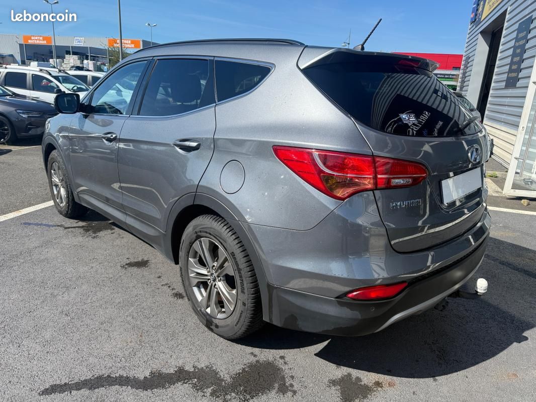 Hyundai Santa Fe 2.2 CRDi 197 2WD 7pl - Prix MARCHAND/EXPORT - Voitures