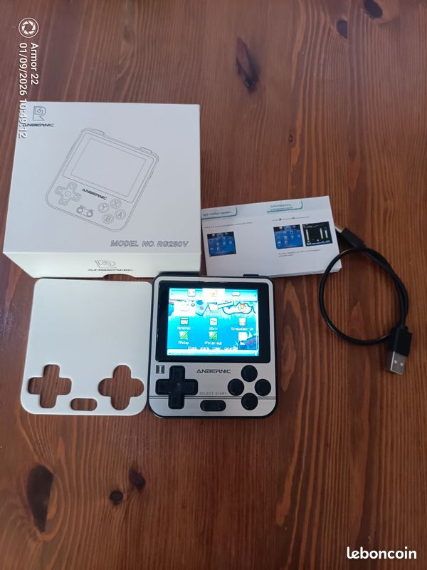 Ambernic rg280v - Consoles