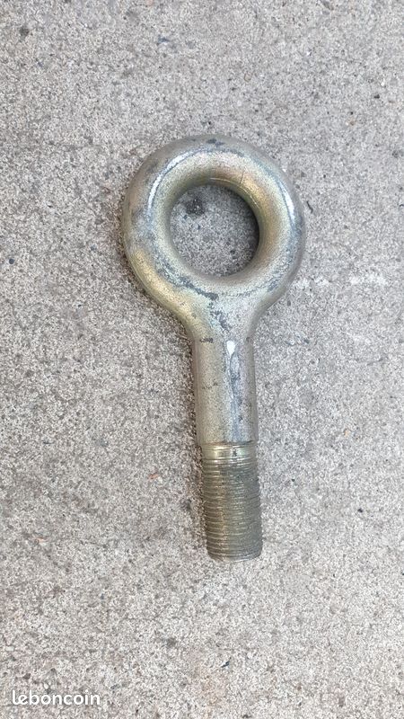 Crochet de remorquage - Équipement auto