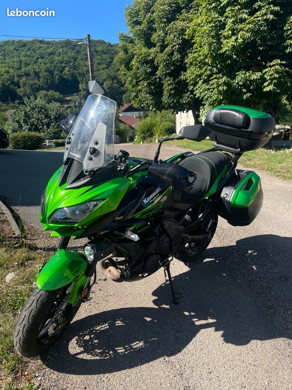 Kawasaki Versys 650 Grand Tourer - Motos
