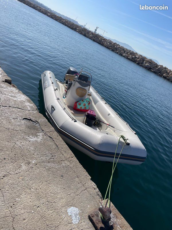 Semi rigide zodiac - Nautisme