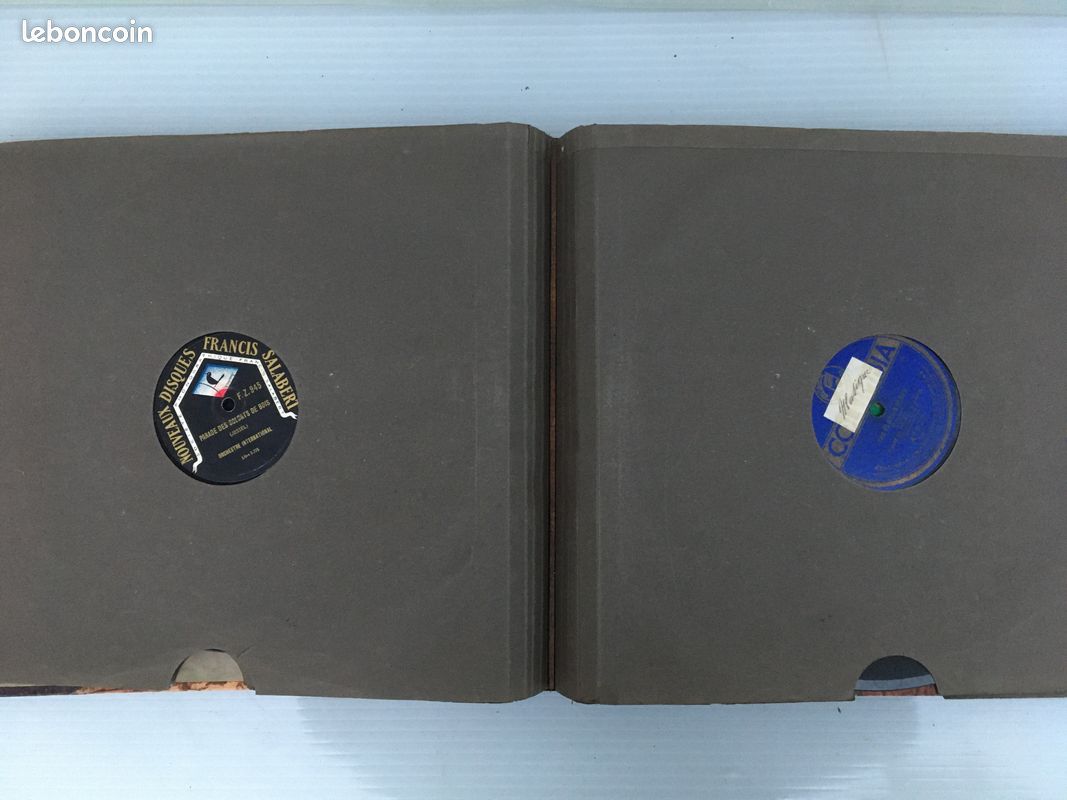 Ancien album 12 disques 78 tours vintage - Collection