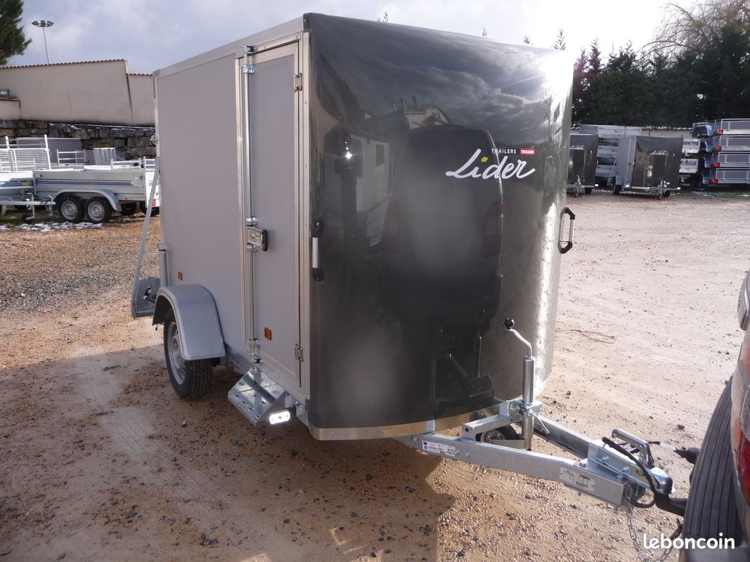 Remorque Fourgon 250 cm LIDER 42920 + Porte AV - Équipement auto