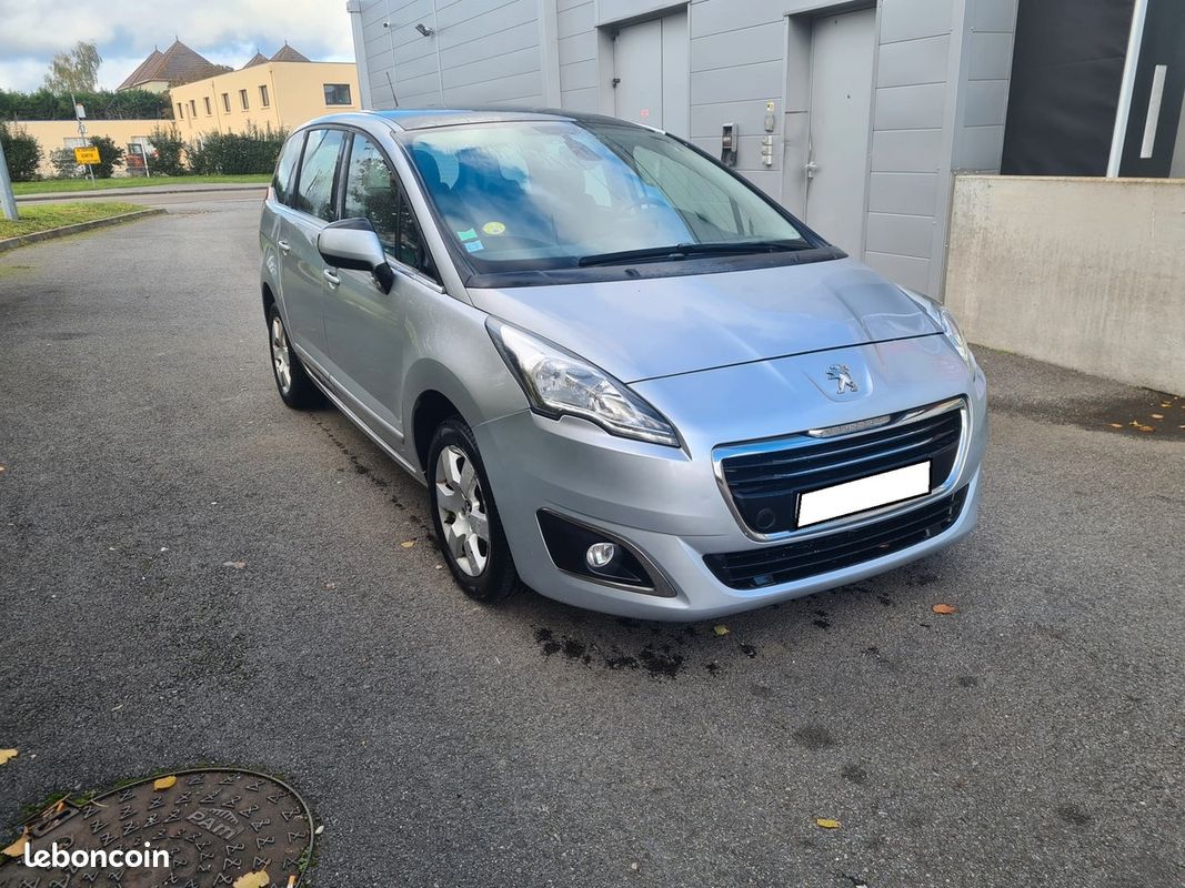 Peugeot 5008 Hdi 120 active busness 6990e - Voitures