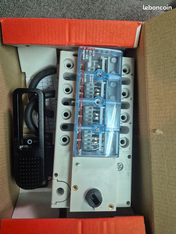 Interrupteur-sectionneur modulaire rotatif Legrand Neuf jamais câblé ...