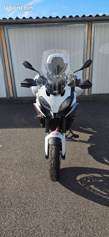 BMW F900 XR full - Finition pro - Motos