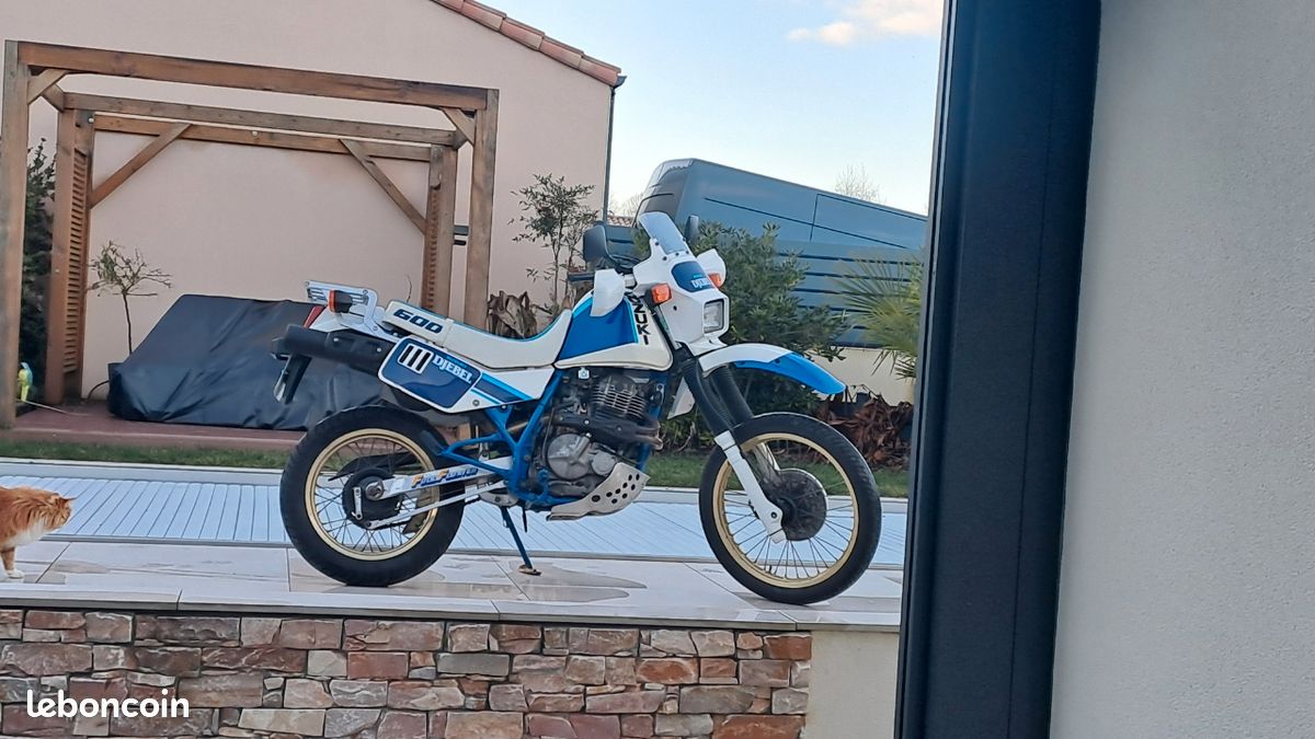 600 Djebel 1988 - Motos