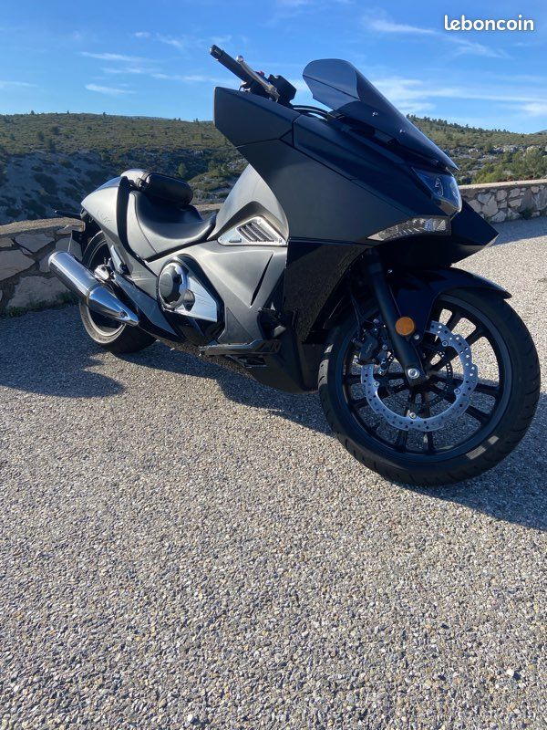 Honda Vultus NM4 model extrêmement rare suivi complet Honda - Motos