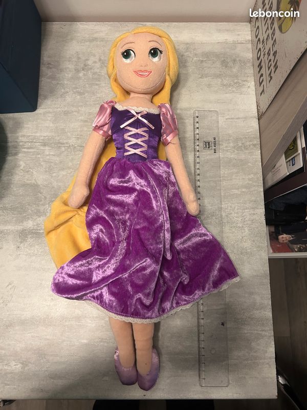Raiponce disney poupée en chiffon de disneyland paris - Jeux & Jouets