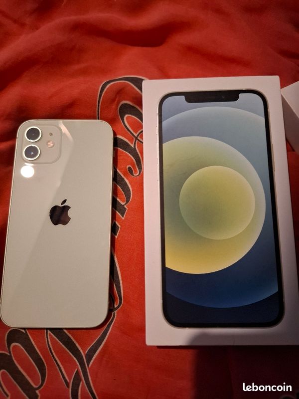 IPhone 12 NEUF - Téléphones & Objets connectés