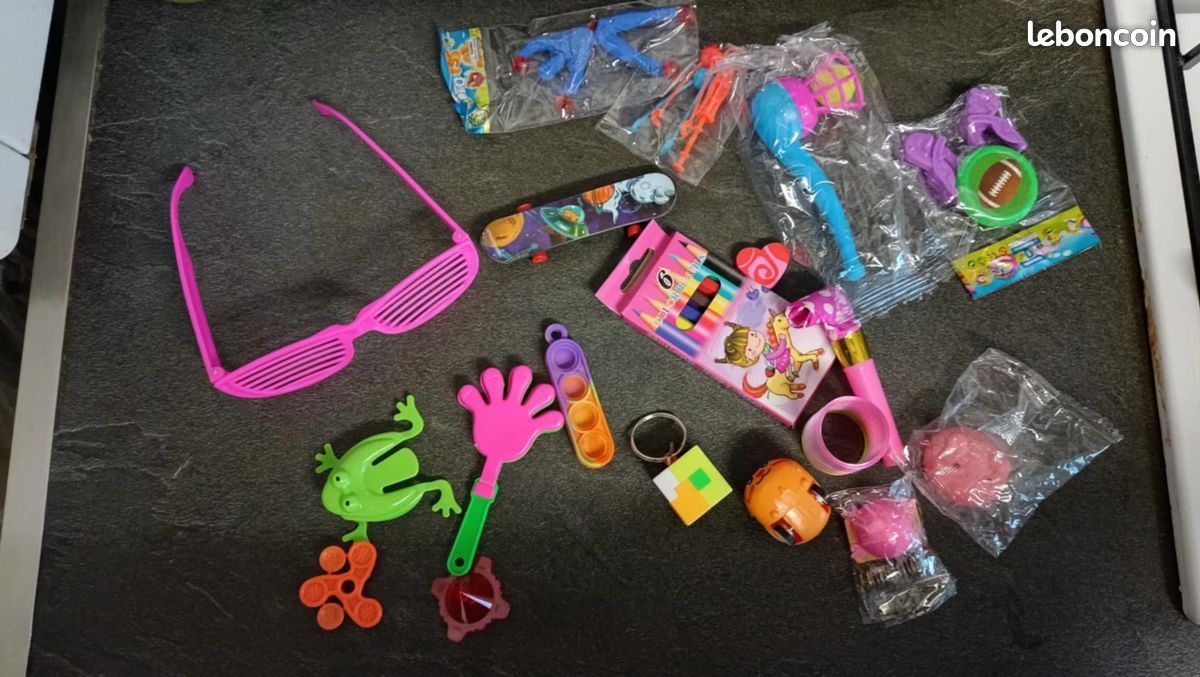 Lot de jouets neuf - Jeux & Jouets