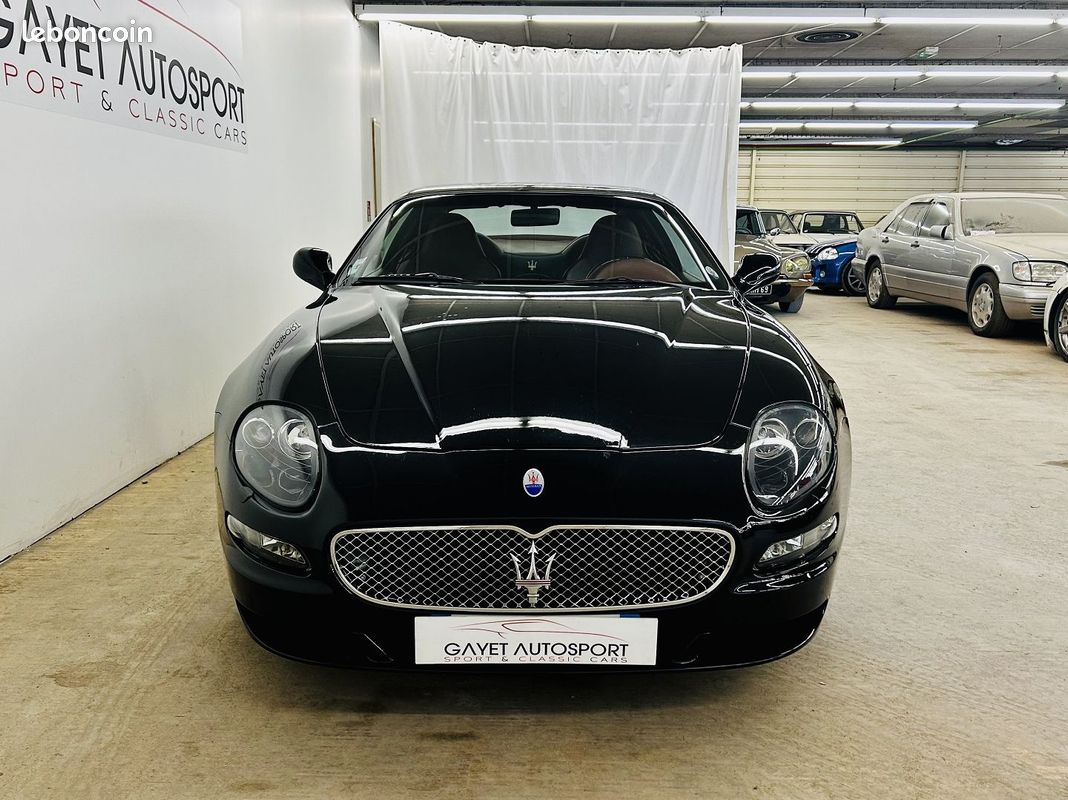 Maserati GRANSPORT 4.2 V8 400 - Voitures