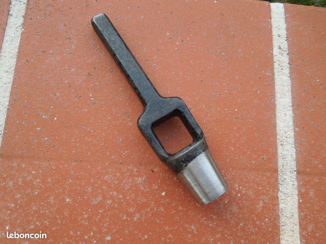 Emporte piece de 20 - Bricolage