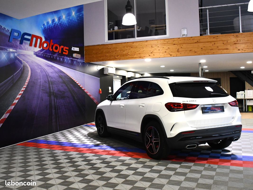Mercedes Benz GLA 200d AMG Line 150 BVA GPS Hayon M-Bux Caméra Freinage ...