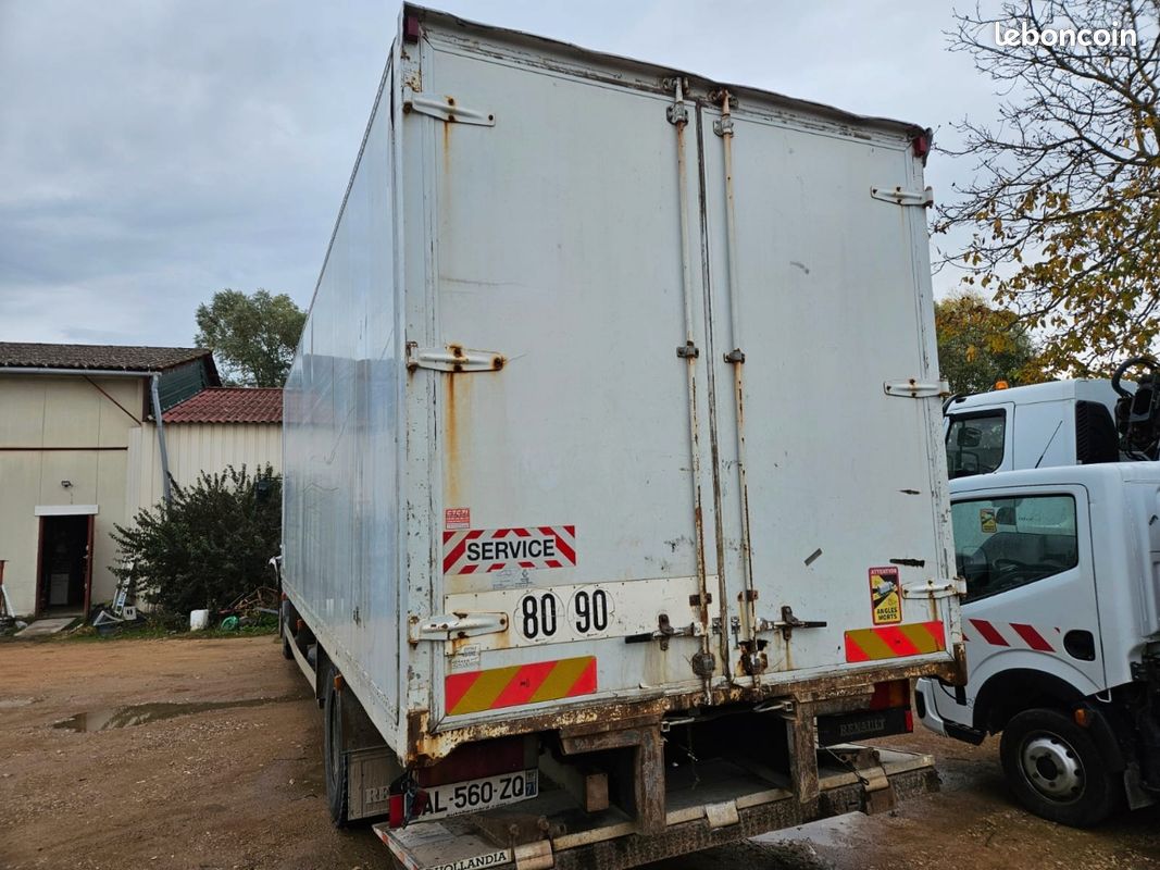 Renault premium 270 dci fourgon - Tracteurs