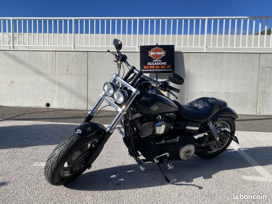 Harley Davidson DYNA FAT BOB 1584 - Motos