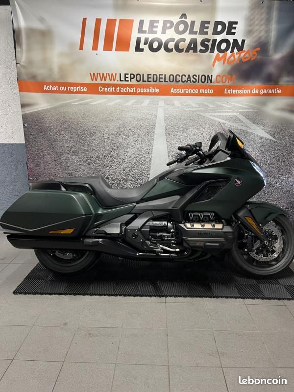 Honda GOLDWING BAGGER DCT 1800 cm3 - Motos