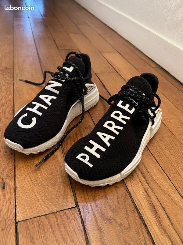 Chaussures Adidas x Chanel x Pharrell Williams - Chaussures
