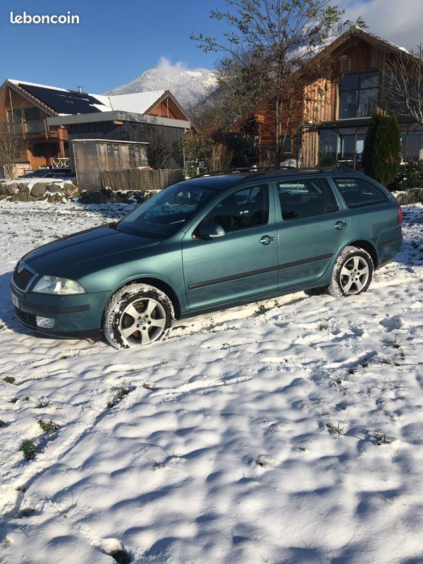 Skoda octavia combi 4x4 - Voitures