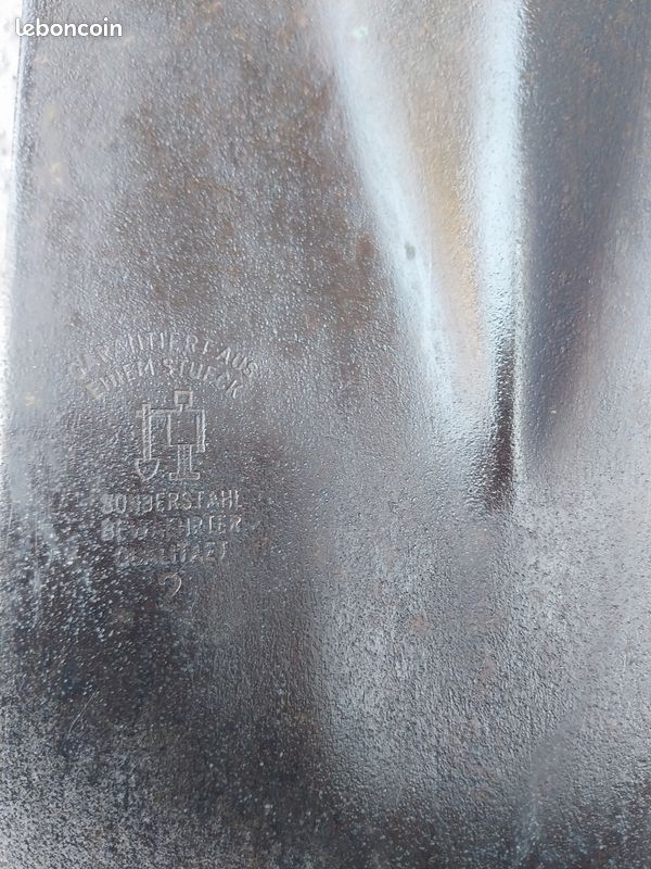 Pelle rare de la RAD - Collection