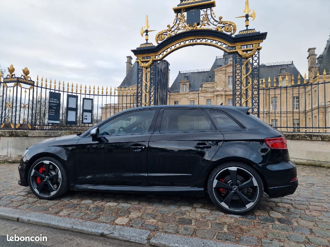 Magnifique AUDI RS3 FULL BLACK SPORTBACK 2.5 TFSI 400CH - Voitures