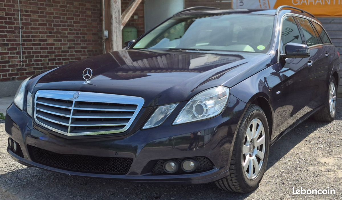 Mercedes-Benz E200 CDI Avantgarde 162000KMS - Voitures
