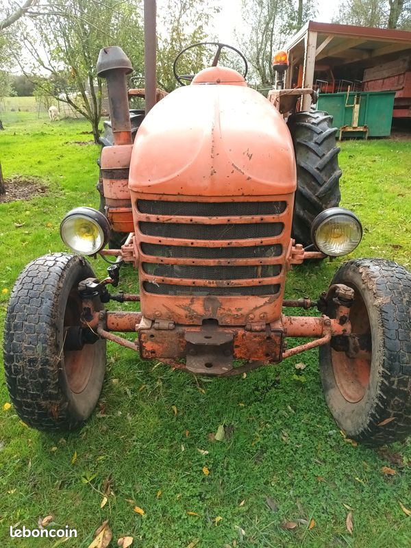 Tracteur Renault D35 - Tracteurs